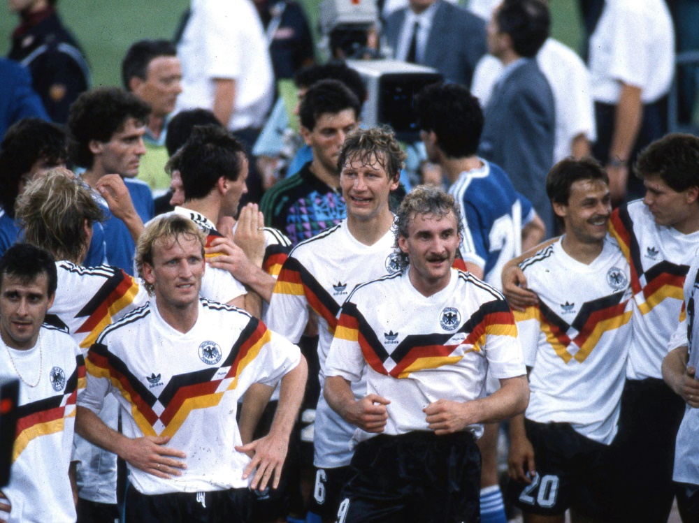 FIFA lässt WM 1990 in neuem Glanz erstrahlen - Fussballdaten