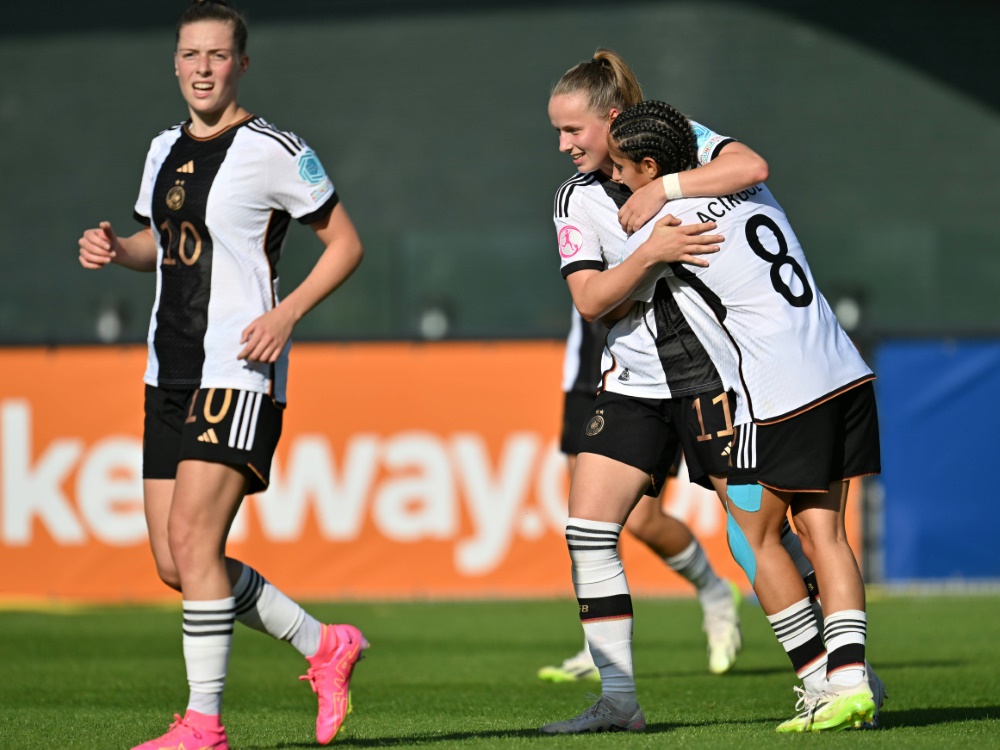 U19-Juniorinnen im EM-Finale gegen Spanien - Fussballdaten