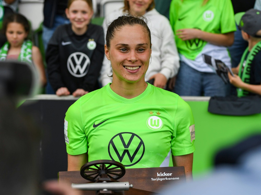 Nach Wolfsburg-Abschied: Pajor unterschreibt in Barcelona - Fussballdaten