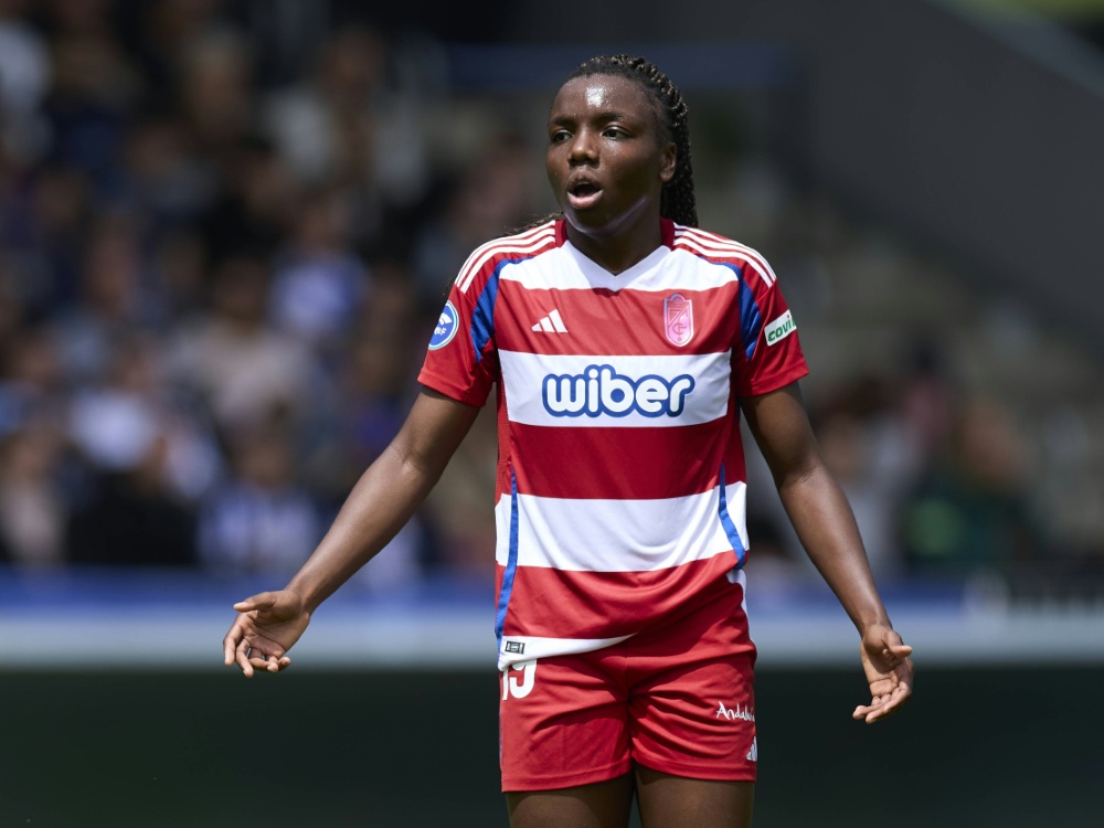 Bayern verpflichten Stürmerin Imade - Fussballdaten