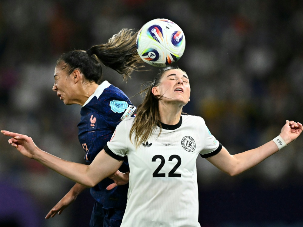 Nach Elfer-Drama: Der deutsche EM-Traum lebt - Fussballdaten