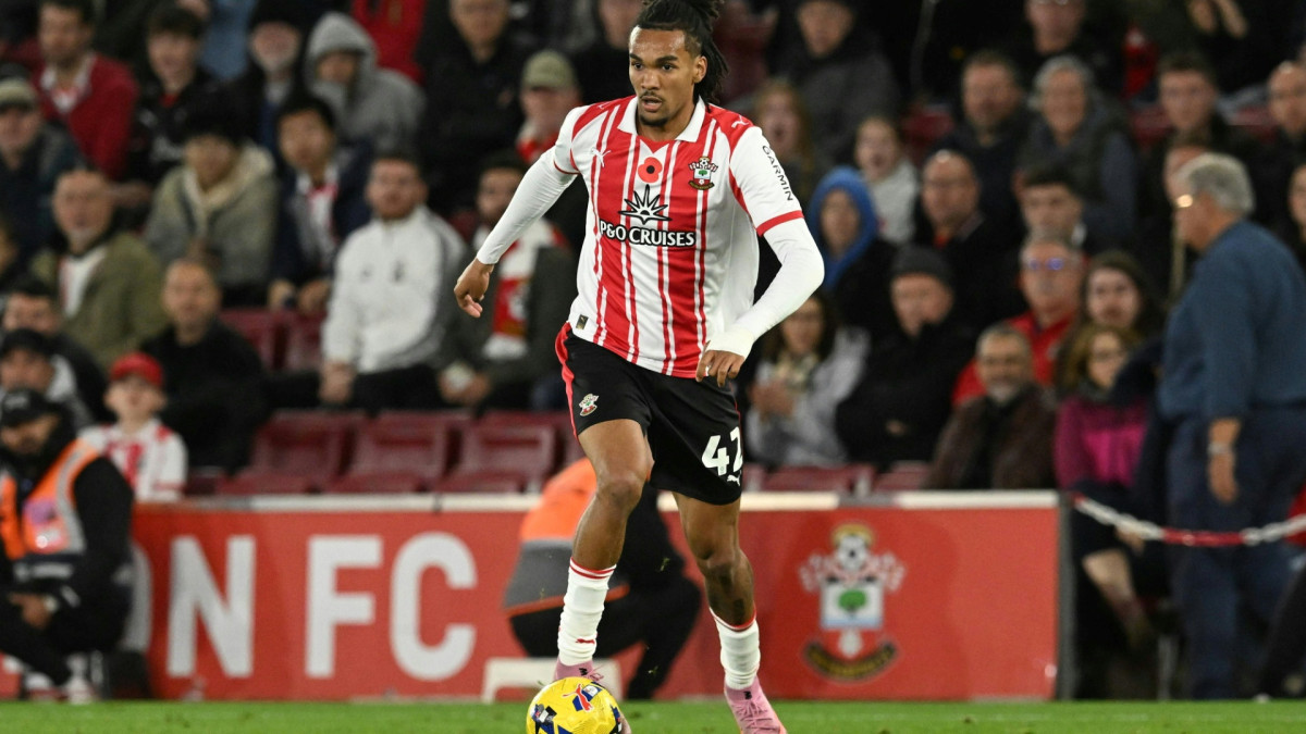 HSV verstärkt die Offensive – neuer Stürmer aus England - Fussballdaten