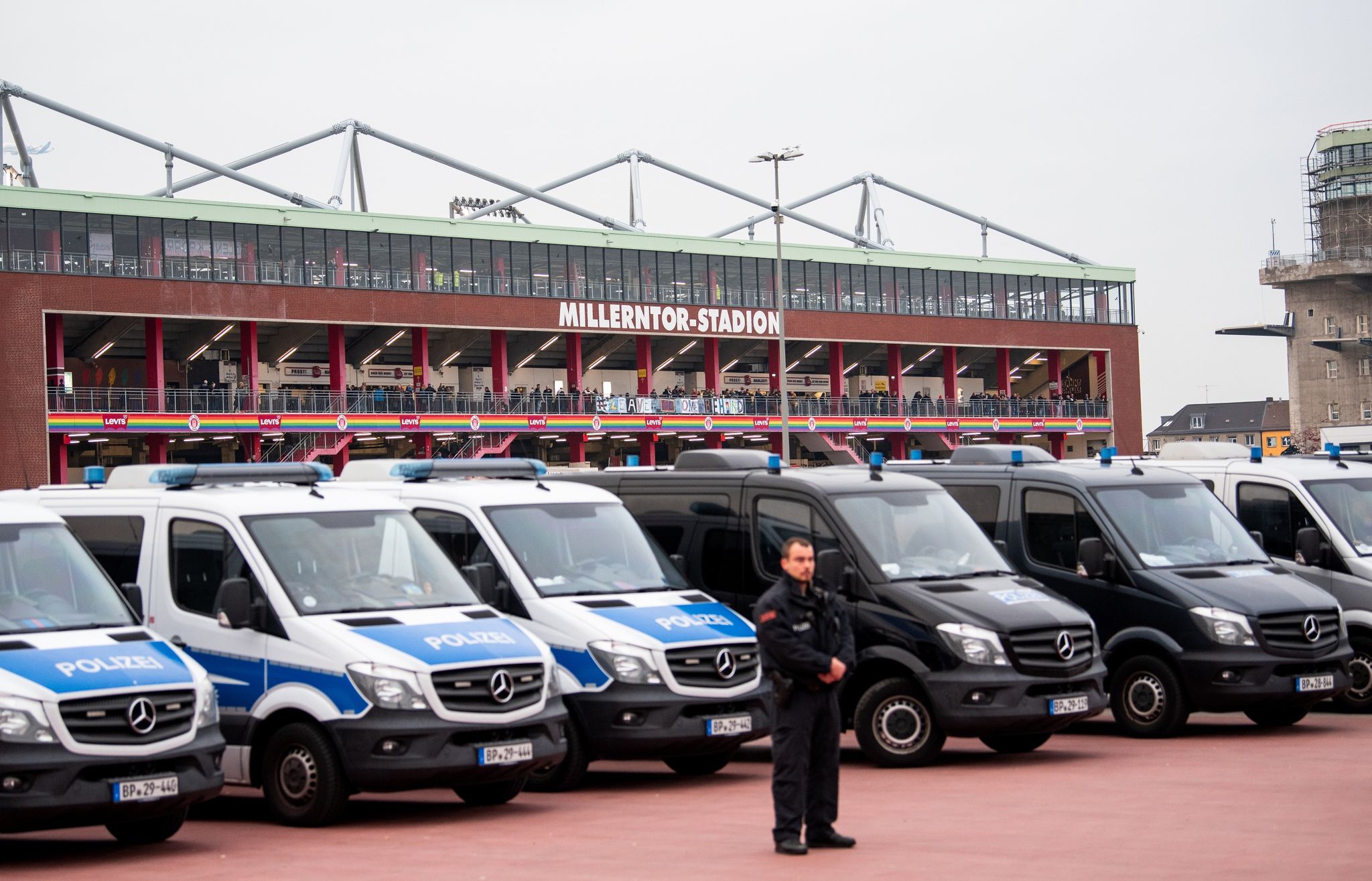 FC St. Pauli erneuert Kritik an Polizei-Einsatz - Fussballdaten