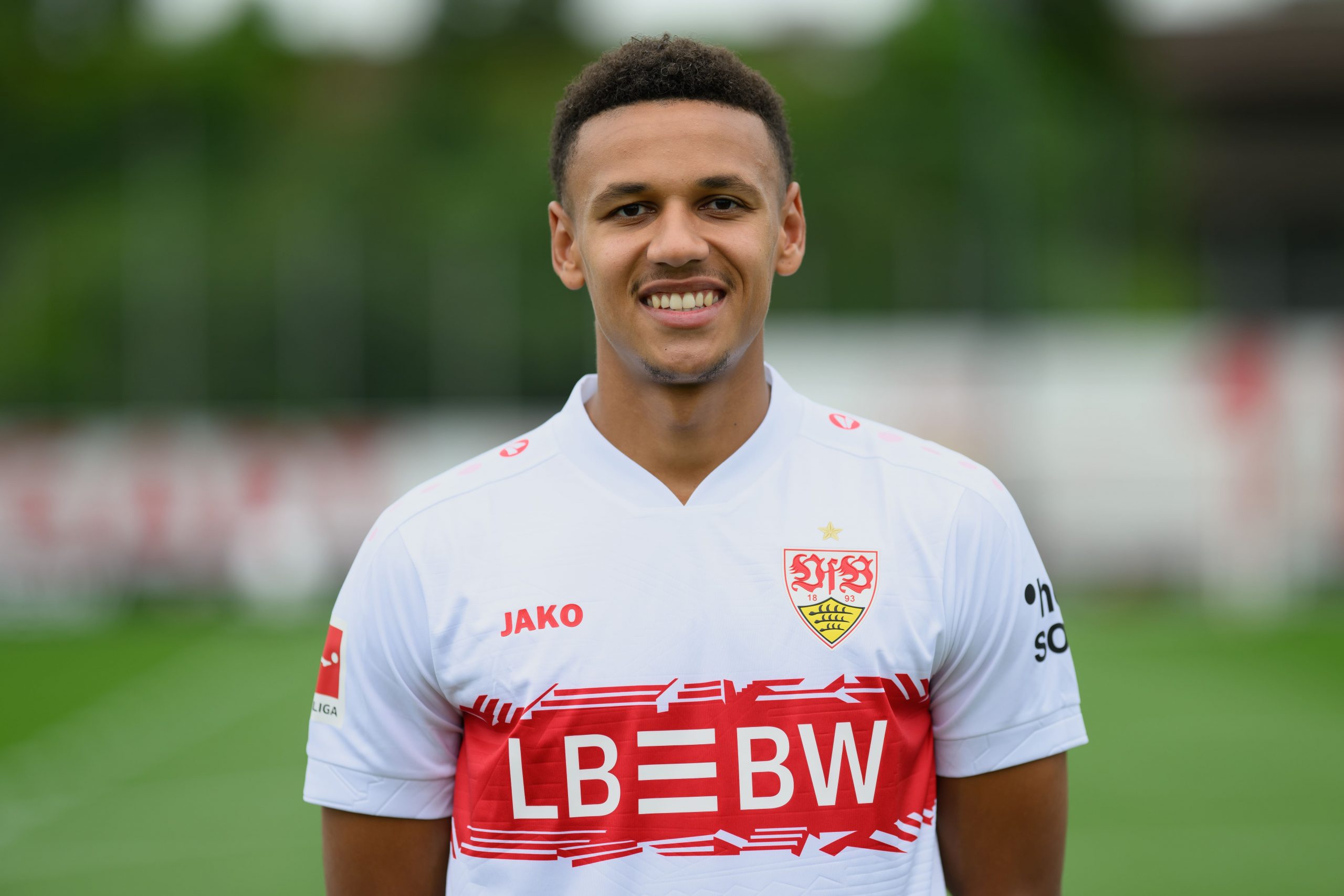 Jaquez fällt aus: VfB Stuttgart bestätigt Nasenbeinbruch - Fussballdaten