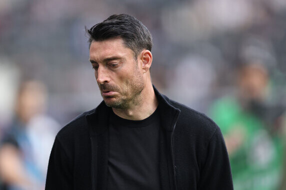 Krach um Riera – Wie lange geht das SGE-Theater noch gut? - Fussballdaten