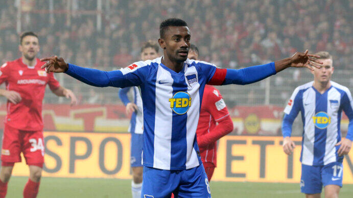 "Ich war neugierig": Wie Kalou auf seine Hertha-Zeit zurückblickt ...