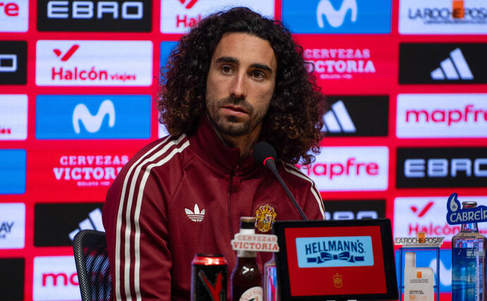Cucurella kokettiert mit Transfer-Plan - Fussballdaten