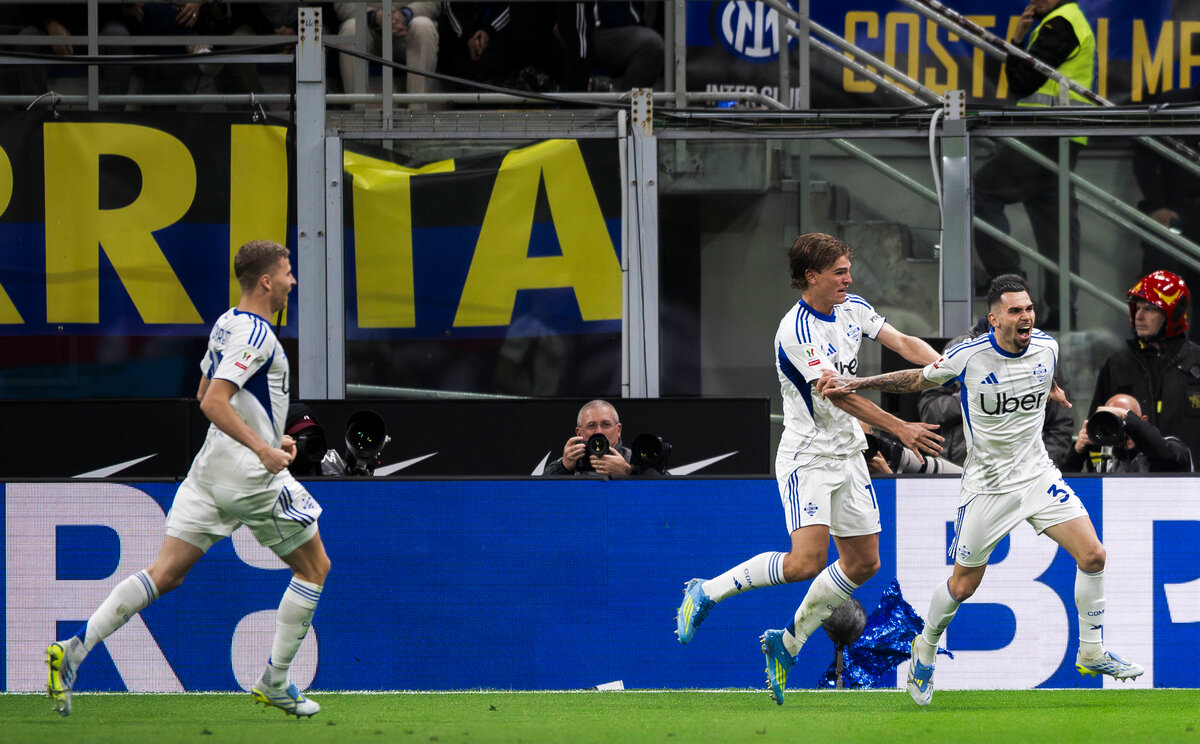Meister – und jetzt der Mega-Transfer? - Fussballdaten